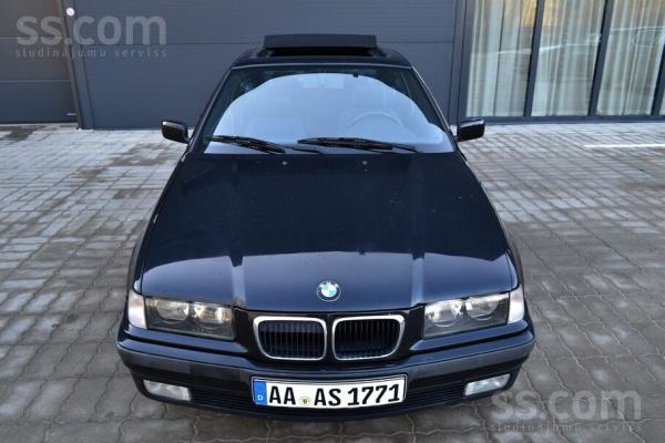 Black BMW 316 1997 in Riga, with an engine capacity of 1.60 L and mileage of 226 thousand km for 2850 €, photo 2 on AUTOMOTO.COM.LV