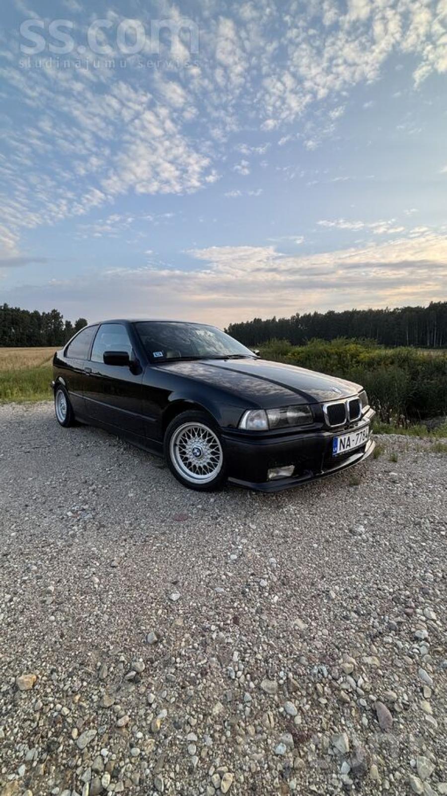 Black BMW 316 1998 in Bauska, with an engine capacity of 1.80 L and mileage of 240 thousand km for 2400 €, photo 1 on AUTOMOTO.COM.LV