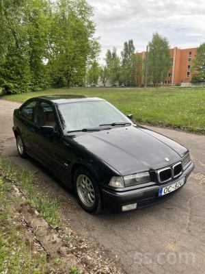 Черный БМВ 316 1999 в Рига, объемом двигателя 1.80 л и пробегом 363 тыс. км за 2850 €, фото 5 на AUTOMOTO.COM.LV