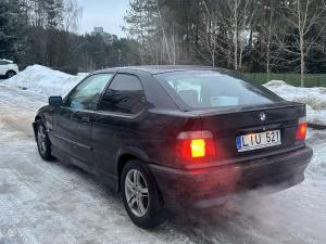 Melns BMW 316 2000 Viļņa, ar dzinēja tilpumu 1.90 L un nobraukumu 200 tūkst. km par 1600 €, foto 6 vietnē AUTOMOTO.COM.LV