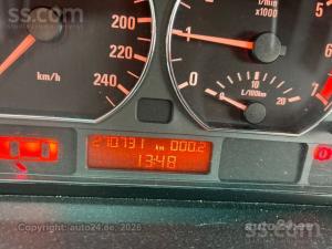 Melns BMW 316 2002 Tallina, ar dzinēja tilpumu 1.80 L un nobraukumu 270 tūkst. km par 1900 €, foto 12 vietnē AUTOMOTO.COM.LV