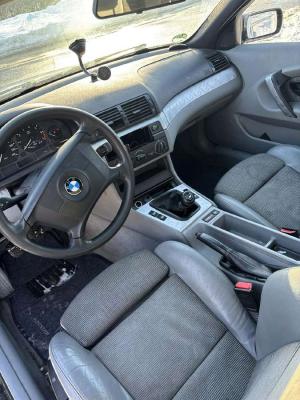 Melns BMW 316 2003 Šauļi, ar dzinēja tilpumu 1.60 L un nobraukumu 199 tūkst. km par 1200 €, foto 6 vietnē AUTOMOTO.COM.LV