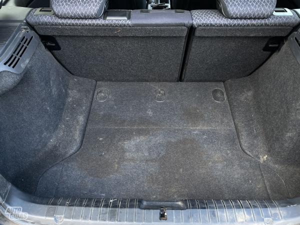 Melns BMW 316 2003 Viļņa, ar dzinēja tilpumu 1.80 L un nobraukumu 224 tūkst. km par 880 €, foto 6 vietnē AUTOMOTO.COM.LV