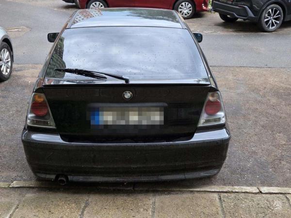 Black BMW 316 2003 in Vilnius, with an engine capacity of 1.80 L and mileage of 158 thousand km for 1800 €, photo 2 on AUTOMOTO.COM.LV