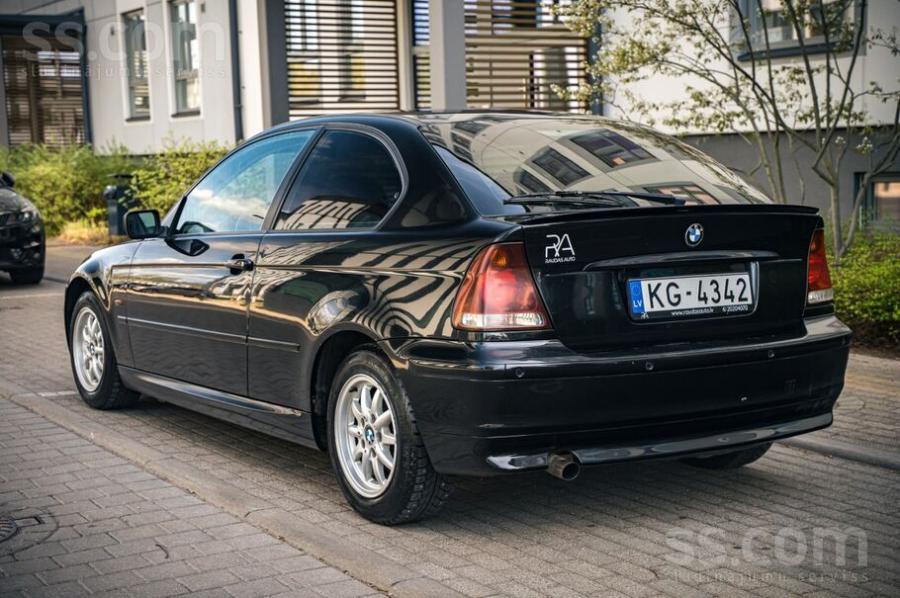 Black BMW 316 2004 in Riga, with an engine capacity of 1.80 L and mileage of 0 thousand km for 1990 €, photo 7 on AUTOMOTO.COM.LV