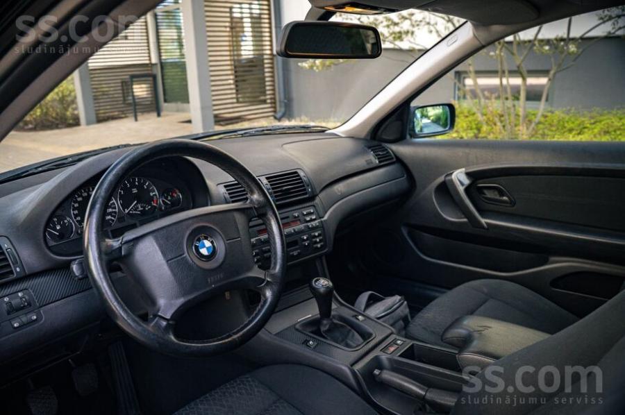 Black BMW 316 2004 in Riga, with an engine capacity of 1.80 L and mileage of 0 thousand km for 1990 €, photo 9 on AUTOMOTO.COM.LV