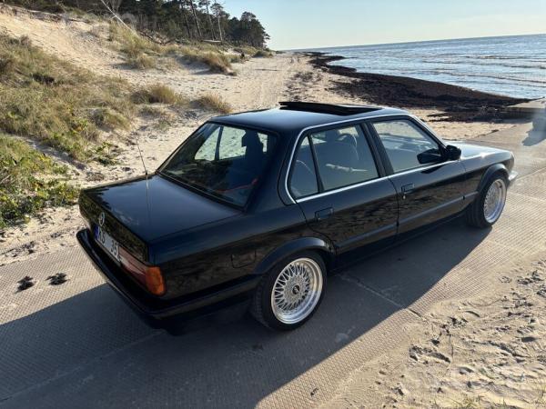 Melns BMW 316 1990 Liepāja, ar dzinēja tilpumu 3.00 L un nobraukumu 144 tūkst. km par 9700 €, foto 5 vietnē AUTOMOTO.COM.LV