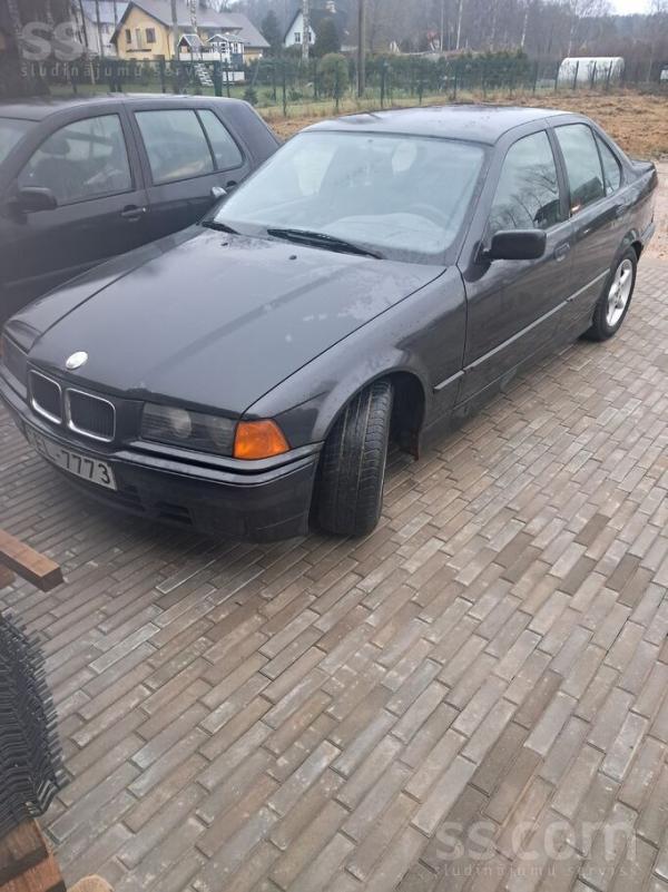 Melns BMW 316 1991 Ogre, ar dzinēja tilpumu 1.60 L un nobraukumu 155 tūkst. km par 1850 €, foto 3 vietnē AUTOMOTO.COM.LV