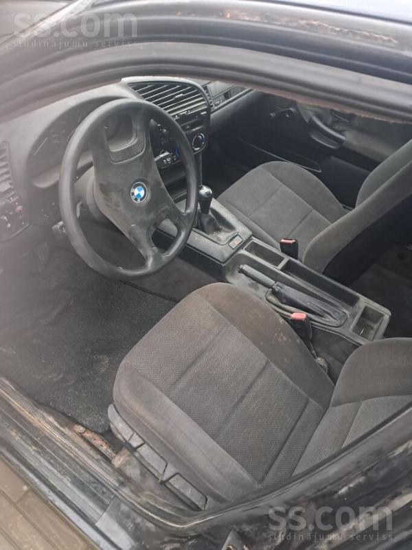 Melns BMW 316 1991 Ogre, ar dzinēja tilpumu 1.60 L un nobraukumu 155 tūkst. km par 1850 €, foto 6 vietnē AUTOMOTO.COM.LV