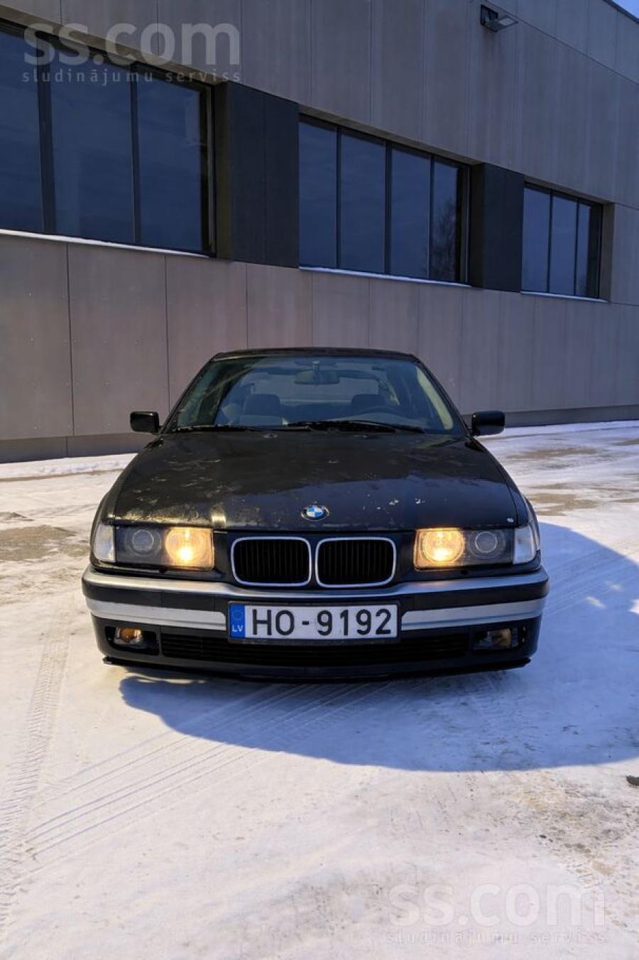 Melns BMW 316 1994 Rīga, ar dzinēja tilpumu 1.60 L un nobraukumu 255 tūkst. km par 2500 €, foto 2 vietnē AUTOMOTO.COM.LV