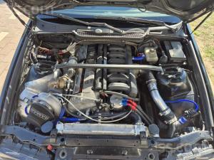 Black BMW 316 1994 in Riga, with an engine capacity of 2.50 L and mileage of 318 thousand km for 9800 €, photo 6 on AUTOMOTO.COM.LV