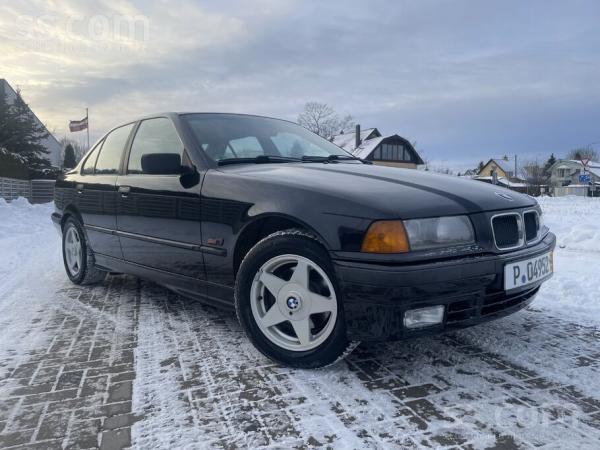 Melns BMW 316 1995 Rīga, ar dzinēja tilpumu 1.60 L un nobraukumu 274 tūkst. km par 3450 €, foto 5 vietnē AUTOMOTO.COM.LV
