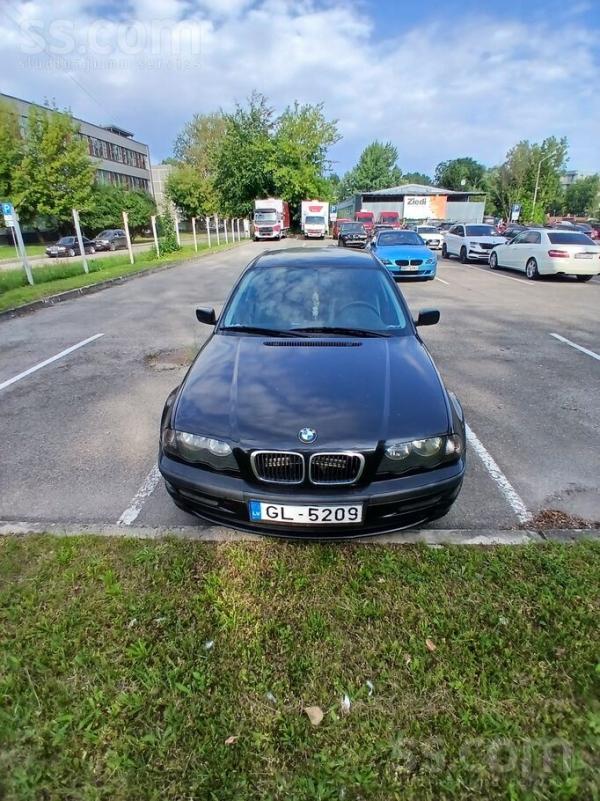 Melns BMW 316 1999 Rīga, ar dzinēja tilpumu 1.90 L un nobraukumu 286 tūkst. km par 1000 €, foto 2 vietnē AUTOMOTO.COM.LV