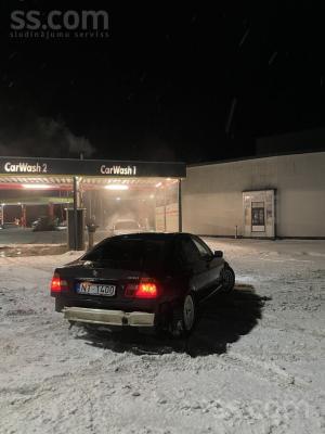 Черный БМВ 316 2000 в Рига, объемом двигателя 1.90 л и пробегом 339 тыс. км за 1500 €, фото 8 на AUTOMOTO.COM.LV