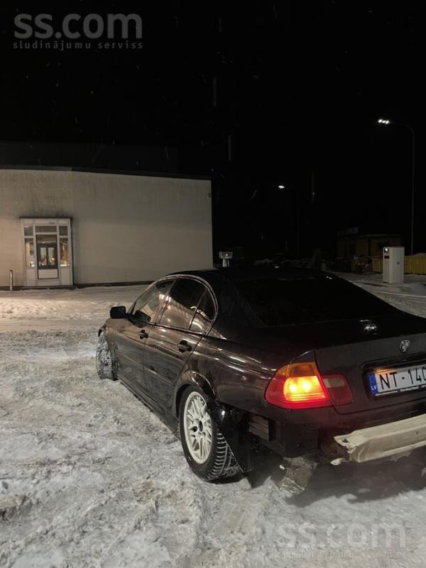 Black BMW 316 2000 in Riga, with an engine capacity of 1.90 L and mileage of 339 thousand km for 1500 €, photo 9 on AUTOMOTO.COM.LV