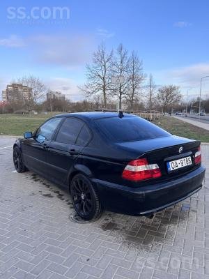 Black BMW 316 2005 in Riga, with an engine capacity of 1.80 L and mileage of 277 thousand km for 2600 €, photo 7 on AUTOMOTO.COM.LV