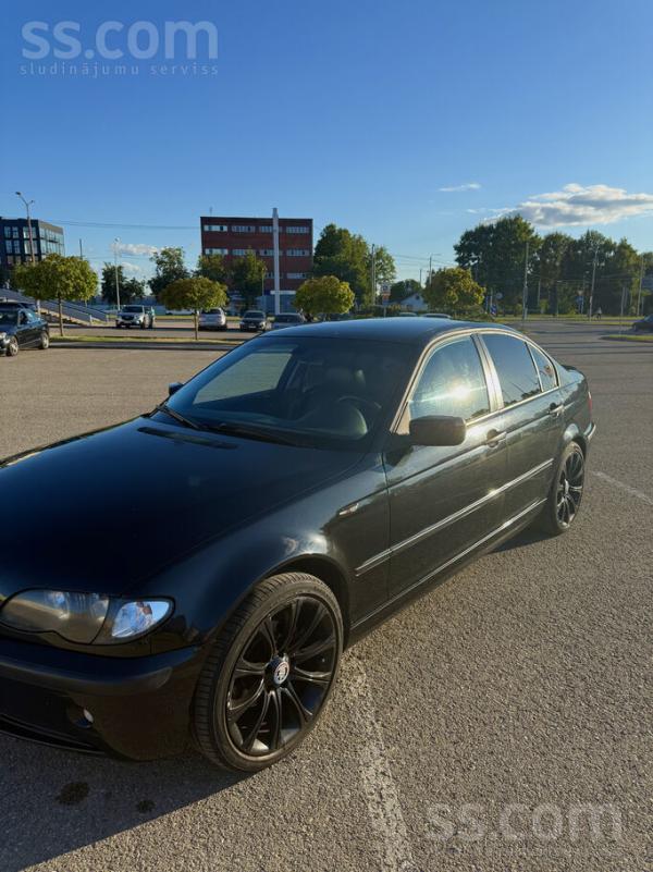 Black BMW 316 2005 in Riga, with an engine capacity of 1.80 L and mileage of 277 thousand km for 1700 €, photo 1 on AUTOMOTO.COM.LV