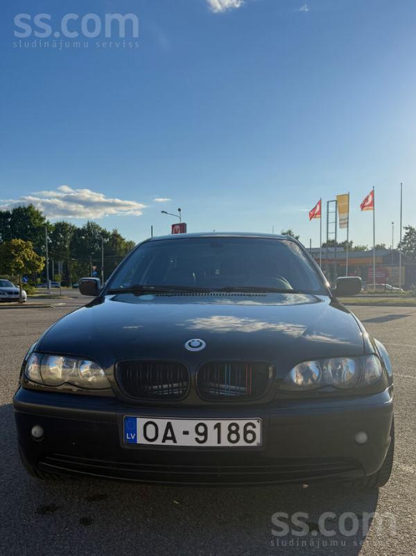 Black BMW 316 2005 in Riga, with an engine capacity of 1.80 L and mileage of 277 thousand km for 1700 €, photo 2 on AUTOMOTO.COM.LV