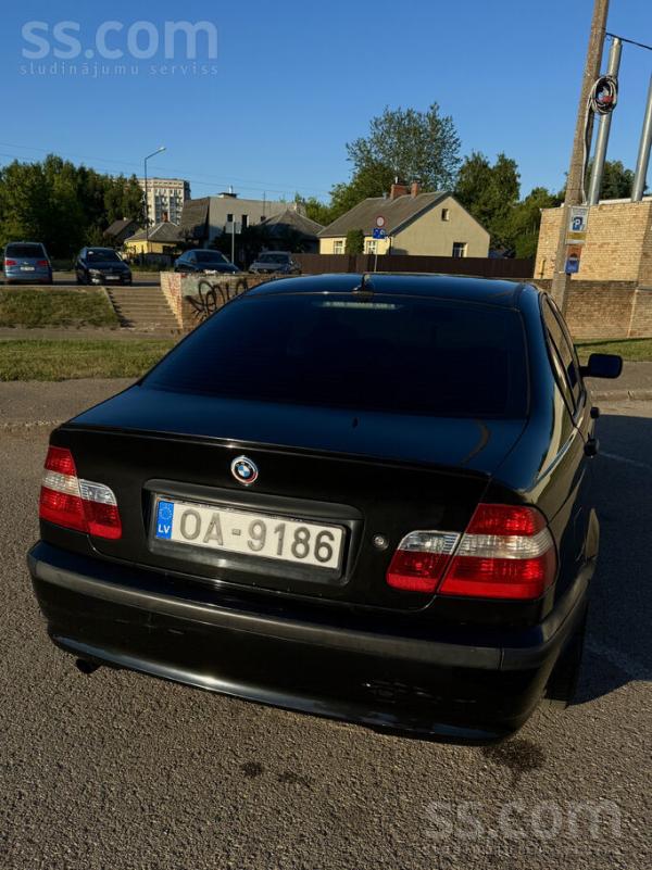 Black BMW 316 2005 in Riga, with an engine capacity of 1.80 L and mileage of 277 thousand km for 1700 €, photo 4 on AUTOMOTO.COM.LV