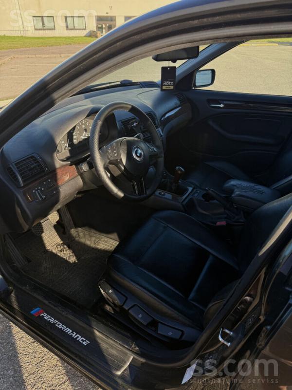 Black BMW 316 2005 in Riga, with an engine capacity of 1.80 L and mileage of 277 thousand km for 1700 €, photo 8 on AUTOMOTO.COM.LV