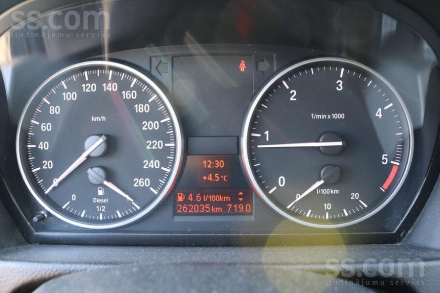 Melns BMW 316 2010 Jūrmala, ar dzinēja tilpumu 2.00 L un nobraukumu 270 tūkst. km par 4200 €, foto 10 vietnē AUTOMOTO.COM.LV