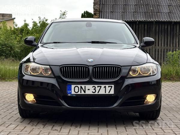 Black BMW 316 2010 in Riga, with an engine capacity of 2.00 L and mileage of 280 thousand km for 4750 €, photo 1 on AUTOMOTO.COM.LV