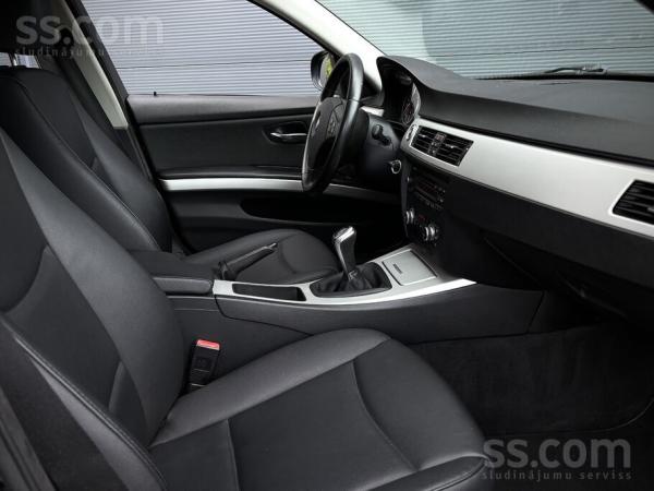 Black BMW 316 2010 in Riga, with an engine capacity of 2.00 L and mileage of 280 thousand km for 4750 €, photo 8 on AUTOMOTO.COM.LV