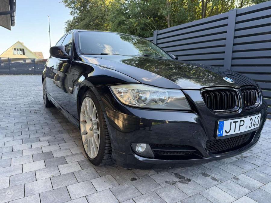 Melns BMW 316 2010 Viļņa, ar dzinēja tilpumu 2.00 L un nobraukumu 343 tūkst. km par 3300 €, foto 4 vietnē AUTOMOTO.COM.LV