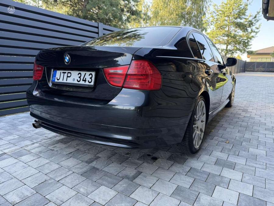 Melns BMW 316 2010 Viļņa, ar dzinēja tilpumu 2.00 L un nobraukumu 343 tūkst. km par 3300 €, foto 6 vietnē AUTOMOTO.COM.LV