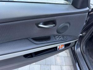 Melns BMW 316 2010 Viļņa, ar dzinēja tilpumu 2.00 L un nobraukumu 343 tūkst. km par 3300 €, foto 20 vietnē AUTOMOTO.COM.LV