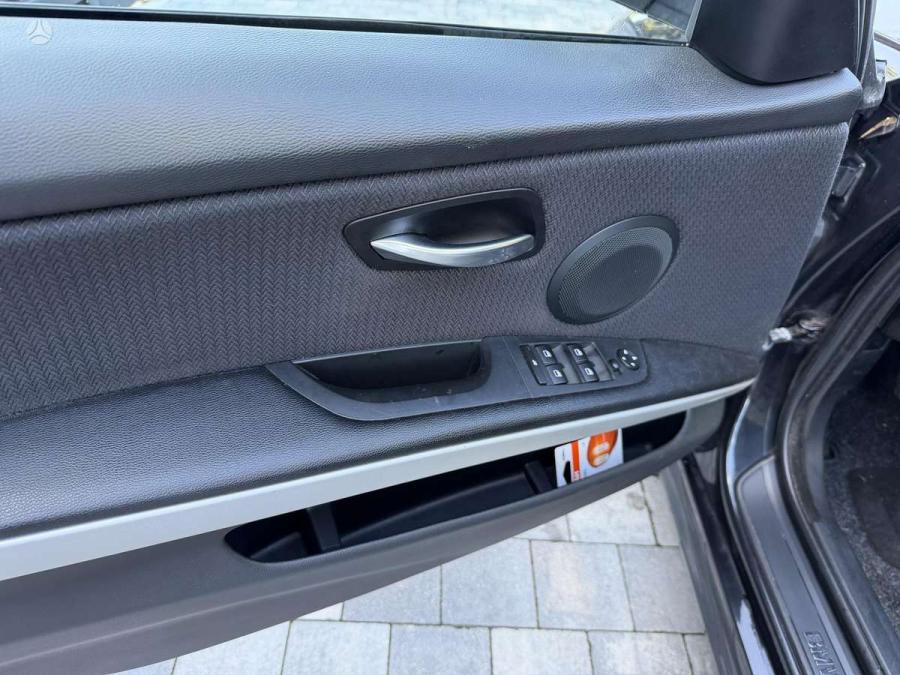 Melns BMW 316 2010 Viļņa, ar dzinēja tilpumu 2.00 L un nobraukumu 343 tūkst. km par 3300 €, foto 20 vietnē AUTOMOTO.COM.LV