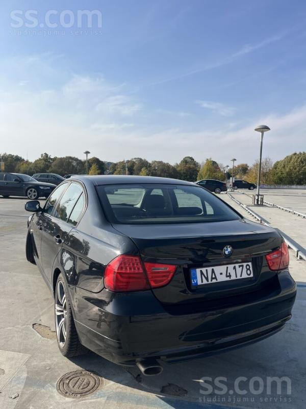 Black BMW 316 2010 in Riga, with an engine capacity of 2.00 L and mileage of 262 thousand km for 4100 €, photo 5 on AUTOMOTO.COM.LV