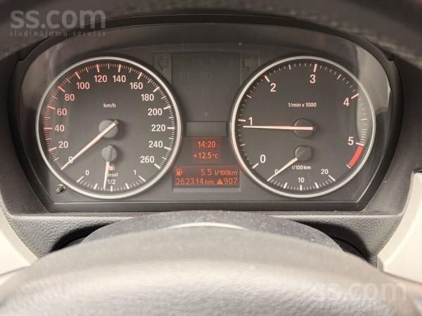 Black BMW 316 2010 in Riga, with an engine capacity of 2.00 L and mileage of 262 thousand km for 4100 €, photo 8 on AUTOMOTO.COM.LV