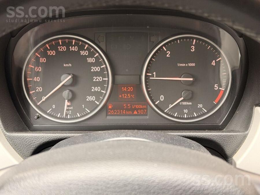 Black BMW 316 2010 in Riga, with an engine capacity of 2.00 L and mileage of 262 thousand km for 4100 €, photo 8 on AUTOMOTO.COM.LV