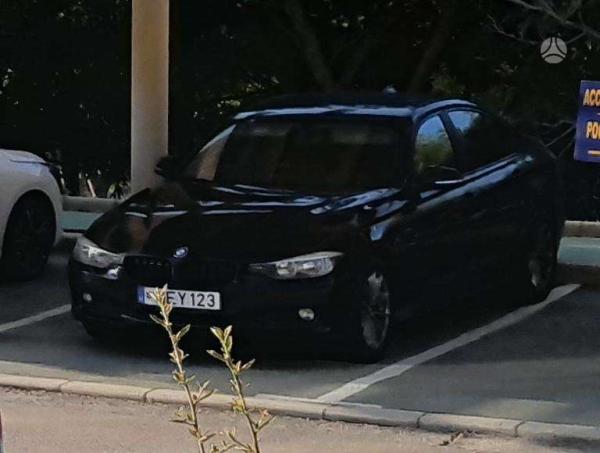 Black BMW 316 2012 in Vilnius, with an engine capacity of 2.00 L and mileage of 320 thousand km for 5700 €, photo 3 on AUTOMOTO.COM.LV