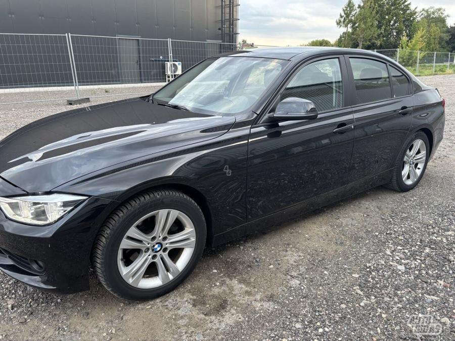Melns BMW 316 2012 Kauņa, ar dzinēja tilpumu 2.00 L un nobraukumu 328 tūkst. km par 6200 €, foto 3 vietnē AUTOMOTO.COM.LV