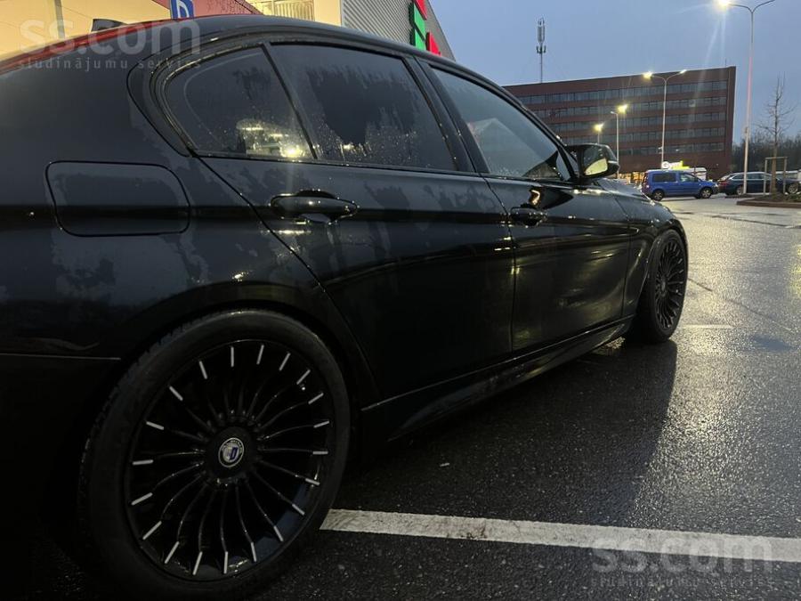 Melns BMW 316 2013 Rīga, ar dzinēja tilpumu 2.00 L un nobraukumu 0 tūkst. km par 12500 €, foto 7 vietnē AUTOMOTO.COM.LV