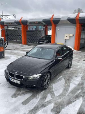 Melns BMW 316 2013 Viļņa, ar dzinēja tilpumu 2.00 L un nobraukumu 294 tūkst. km par 7900 €, foto 2 vietnē AUTOMOTO.COM.LV