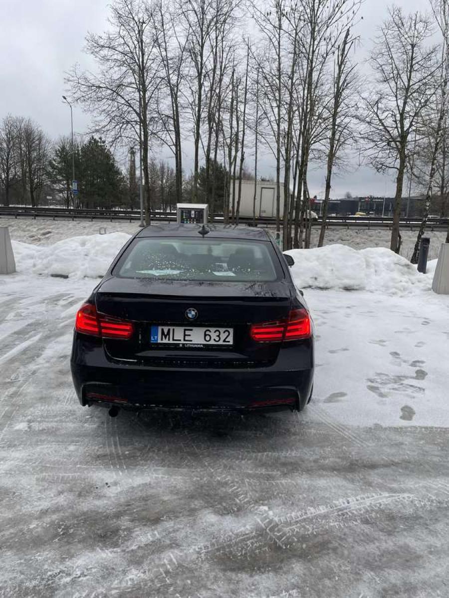 Melns BMW 316 2013 Viļņa, ar dzinēja tilpumu 2.00 L un nobraukumu 294 tūkst. km par 7900 €, foto 4 vietnē AUTOMOTO.COM.LV