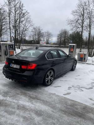 Melns BMW 316 2013 Viļņa, ar dzinēja tilpumu 2.00 L un nobraukumu 294 tūkst. km par 7900 €, foto 5 vietnē AUTOMOTO.COM.LV