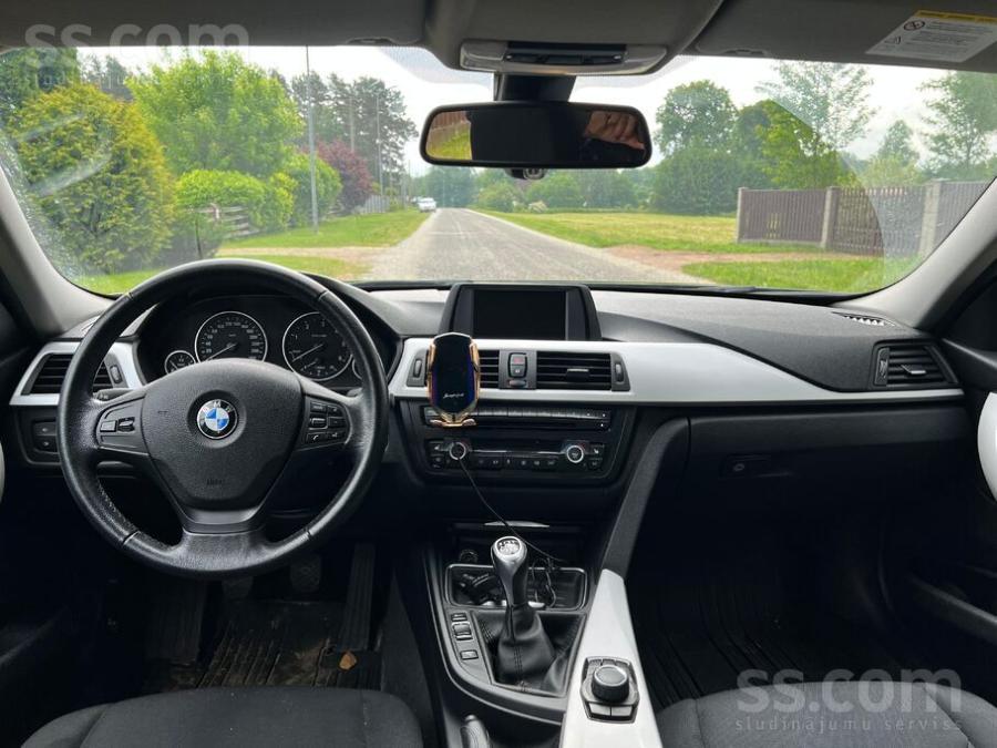 Black BMW 316 2013 in Riga, with an engine capacity of 2.00 L and mileage of 146 thousand km for 6930 €, photo 6 on AUTOMOTO.COM.LV