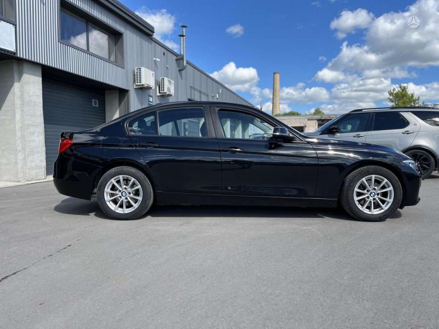Black BMW 316 2013 in Siauliai, with an engine capacity of 2.00 L and mileage of 240 thousand km for 5900 €, photo 8 on AUTOMOTO.COM.LV
