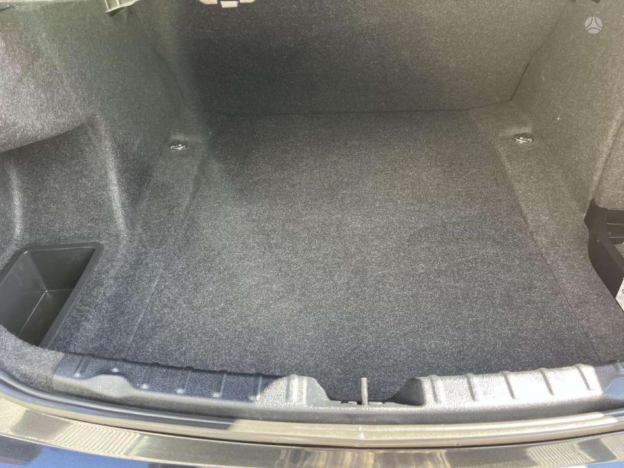 Black BMW 316 2013 in Siauliai, with an engine capacity of 2.00 L and mileage of 240 thousand km for 5900 €, photo 17 on AUTOMOTO.COM.LV