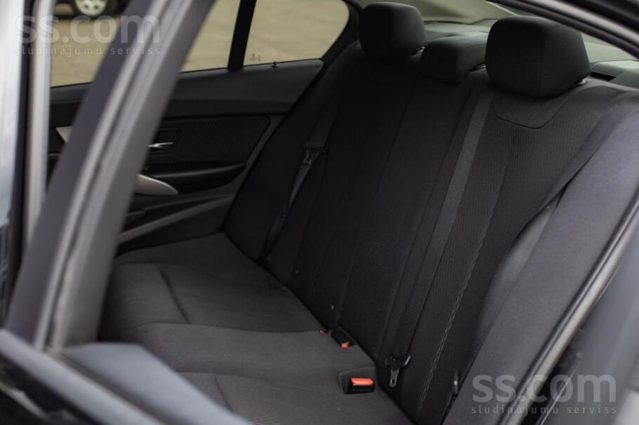 Black BMW 316 2013 in Riga, with an engine capacity of 2.00 L and mileage of 355 thousand km for 8590 €, photo 11 on AUTOMOTO.COM.LV