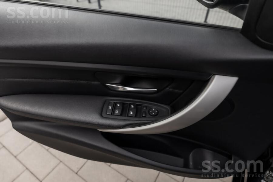 Black BMW 316 2014 in Riga, with an engine capacity of 1.60 L and mileage of 150 thousand km for 11900 €, photo 21 on AUTOMOTO.COM.LV