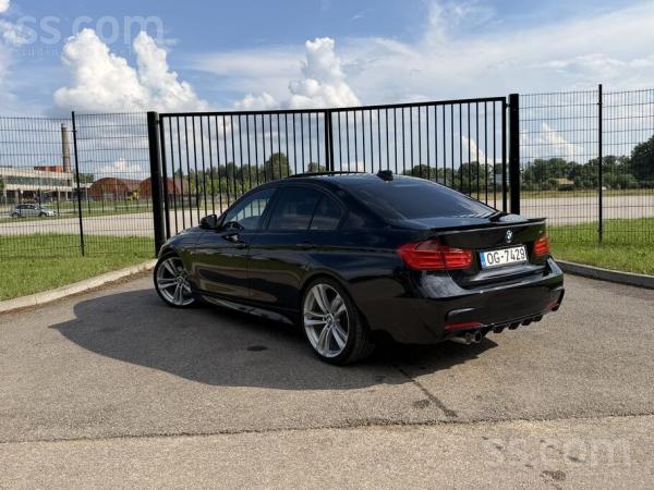 Melns BMW 316 2014 Valmiera, ar dzinēja tilpumu 2.00 L un nobraukumu 261 tūkst. km par 12950 €, foto 5 vietnē AUTOMOTO.COM.LV