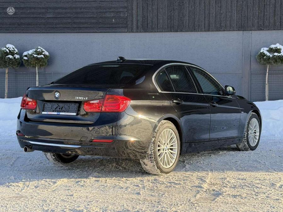 Black BMW 316 2015 in Siauliai, with an engine capacity of 2.00 L and mileage of 214 thousand km for 10550 €, photo 7 on AUTOMOTO.COM.LV