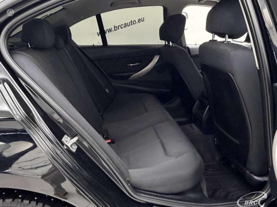 Melns BMW 316 2015 Viļņa, ar dzinēja tilpumu 1.60 L un nobraukumu 203 tūkst. km par 5900 €, foto 11 vietnē AUTOMOTO.COM.LV