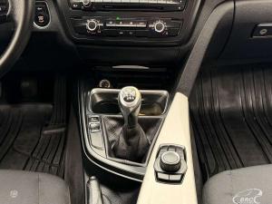 Melns BMW 316 2015 Viļņa, ar dzinēja tilpumu 1.60 L un nobraukumu 203 tūkst. km par 5900 €, foto 19 vietnē AUTOMOTO.COM.LV