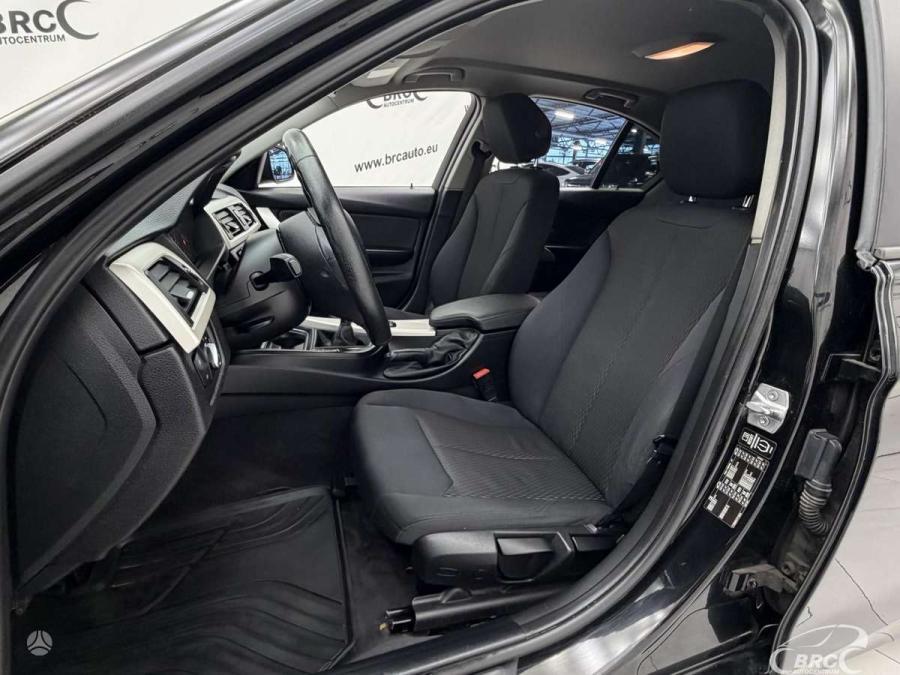 Melns BMW 316 2015 Viļņa, ar dzinēja tilpumu 1.60 L un nobraukumu 203 tūkst. km par 5900 €, foto 24 vietnē AUTOMOTO.COM.LV